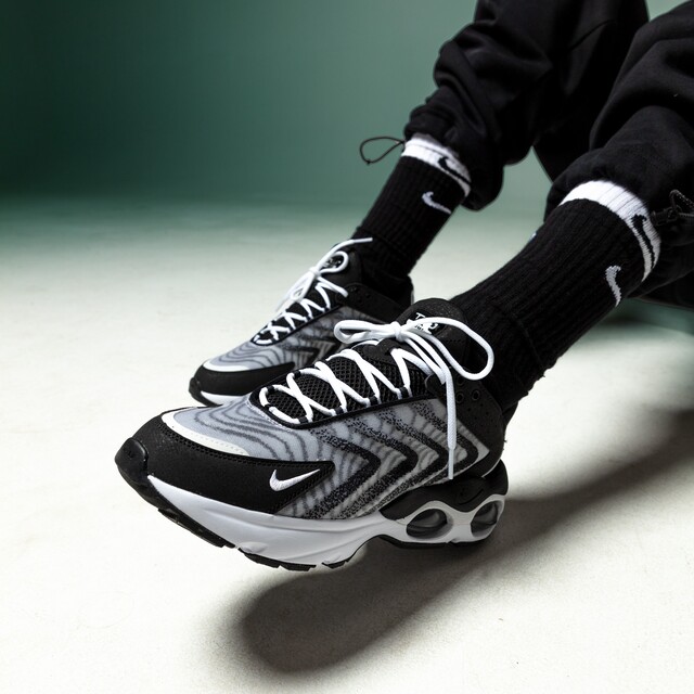 Buzz Sneaker Station | Buzz - Online shop